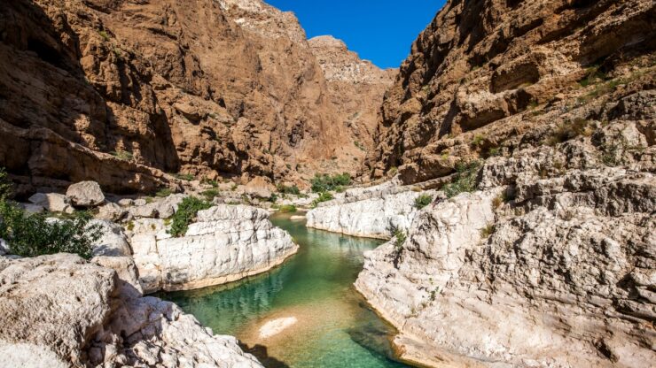 Wadi Shab – jak dojechać, co zobaczyć i kiedy najlepiej jechać? 2026 ...